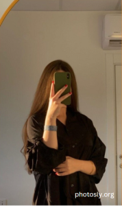 [500+] Trendy Mirror Selfie DPs, Photos, and Wallpapers (2024)