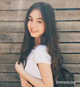 [1050+] Trendy Girls DP, Images, Photos & Wallpapers (2024)