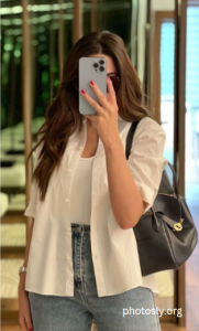 [1050+] Trendy Girls DP, Images, Photos & Wallpapers (2024)