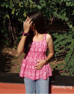 [1050+] Trendy Girls DP, Images, Photos & Wallpapers (2024)